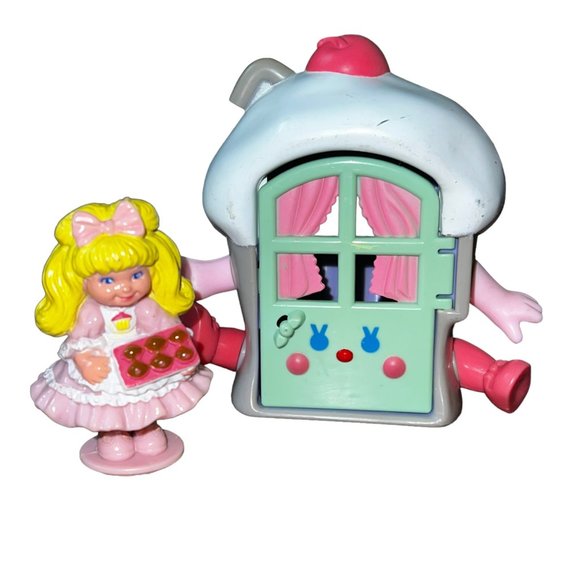 Mattel | Toys | Cherry Merry Muffin Mini Layer Cake Cottage Vintage ...